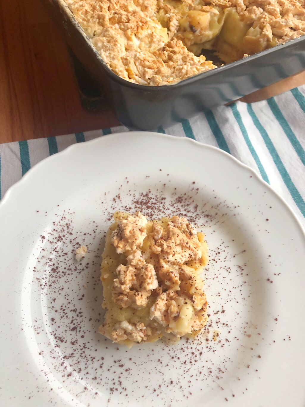 Bezeli elmalı pasta - soğuk pasta - resimli ve videolu